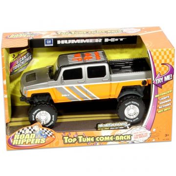 Road Rippers zenére táncoló ezüst-sárga Hummer H3T - JátékNet.hu
